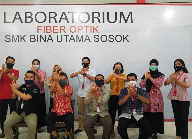 Guru TKJ SMK Bina Utama Sosok Dibekali Penggunan Lab Fiber Optik ...