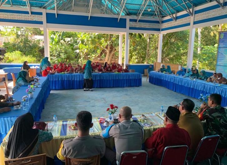 Babinsa Sertu Sugiyanto, Halal Bihalal Bersama PKK Desa Karimunting ...