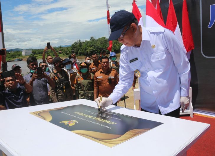Resmikan Jembatan Melawi II, Sutarmidji Nyatakan Fokus Pembangunan ...