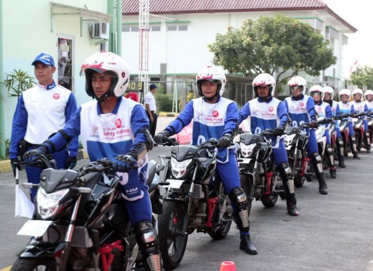 Safety Riding Education Astra Motor Kalbar Konsisten Kampanye Bangga ...