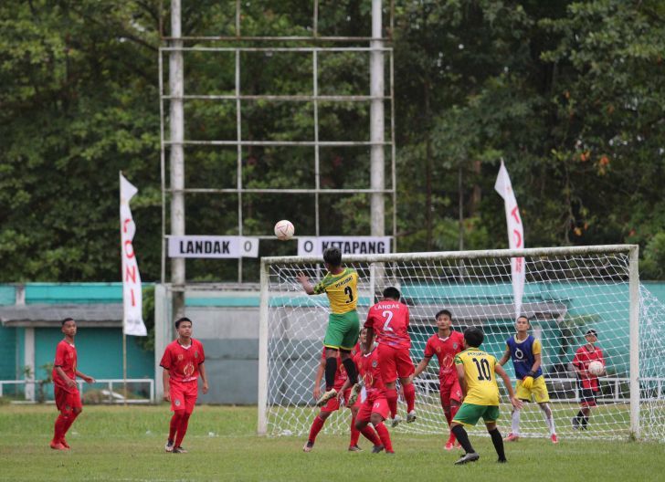 Porprov XIII Kalbar: Tim Sepakbola Ketapang Taklukkan Landak dengan ...