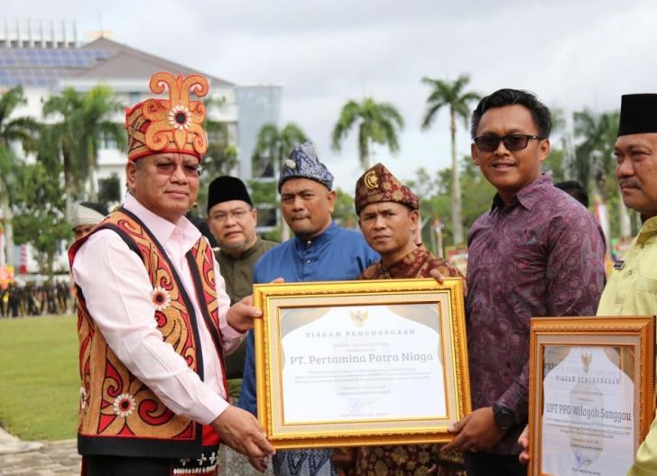 Setorkan PBBKB Rp608 Miliar, Pertamina Raih Penghargaan Gubernur Kalbar ...