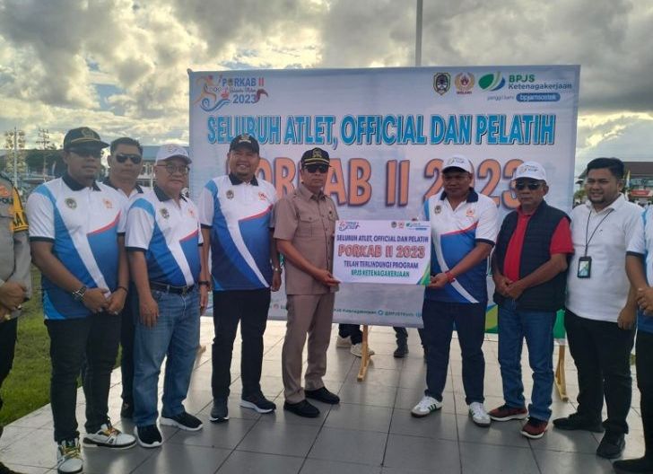 Porkab II Melawi Resmi Dibuka, Lasarus : Jadi Wadah Pembinaan Olahraga ...