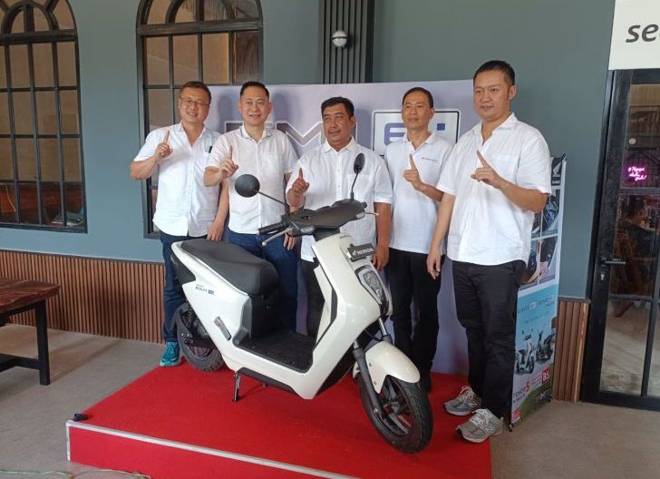 Honda EM1 e: dan EM1 e: PLUS Resmi Launching di Kalbar ...