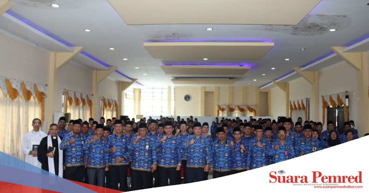 Serahkan SK 147 PPPK, Kakanwil Muhajirin Tegaskan ASN Harus Tumbuh ...